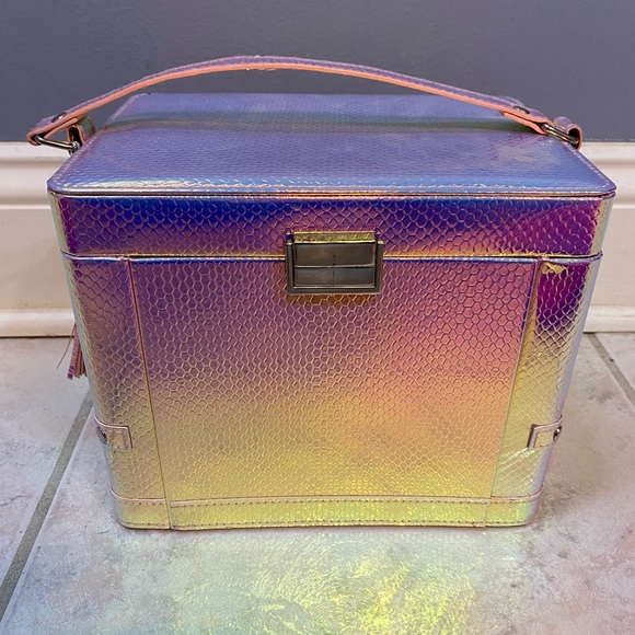 Ulta Beauty | Bags | Iridescent Ulta Beauty Makeup Box Organizer | Poshmark